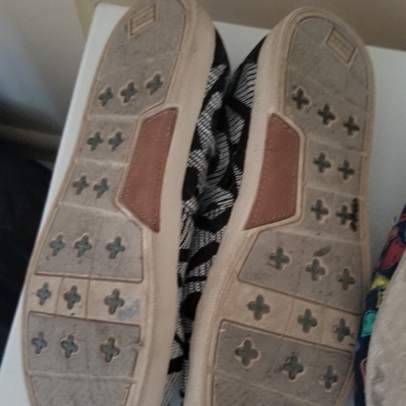 Toms | Shoes | Different Types Of Shoes | Poshmark